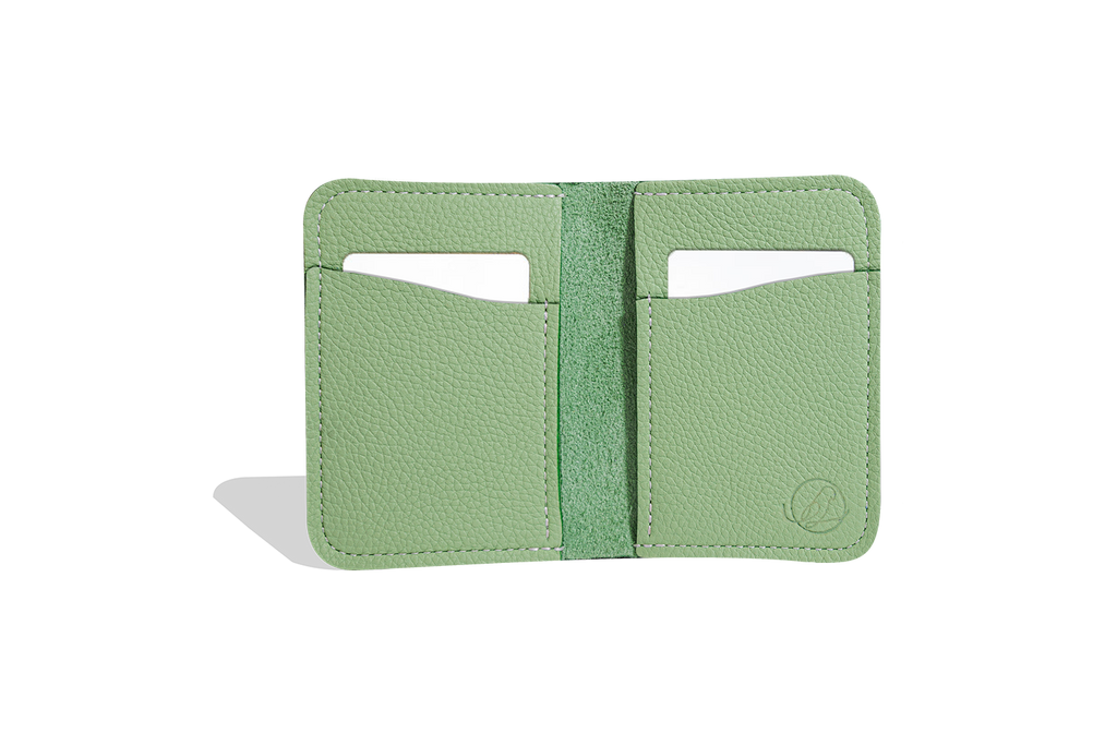 Simple Vertical Wallet | Baby Green Grain – Iguaca